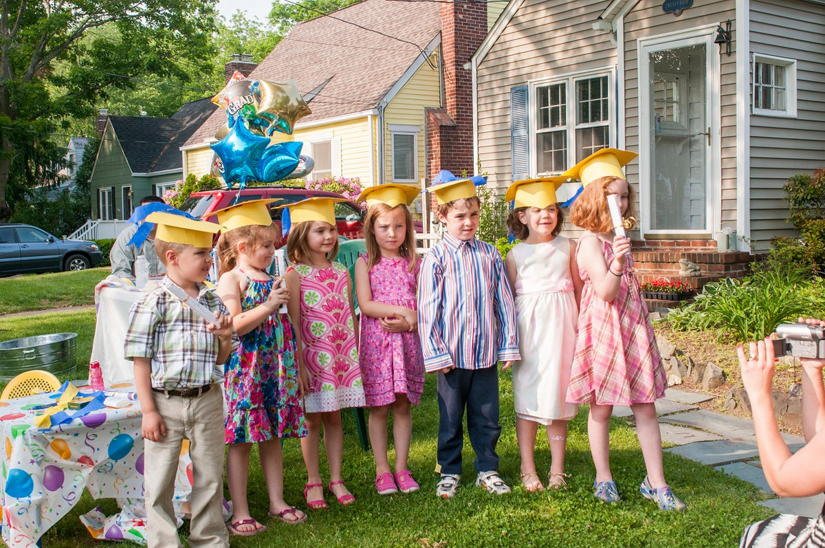 How to Plan a Memorable Graduation Party – Kidz Party Store